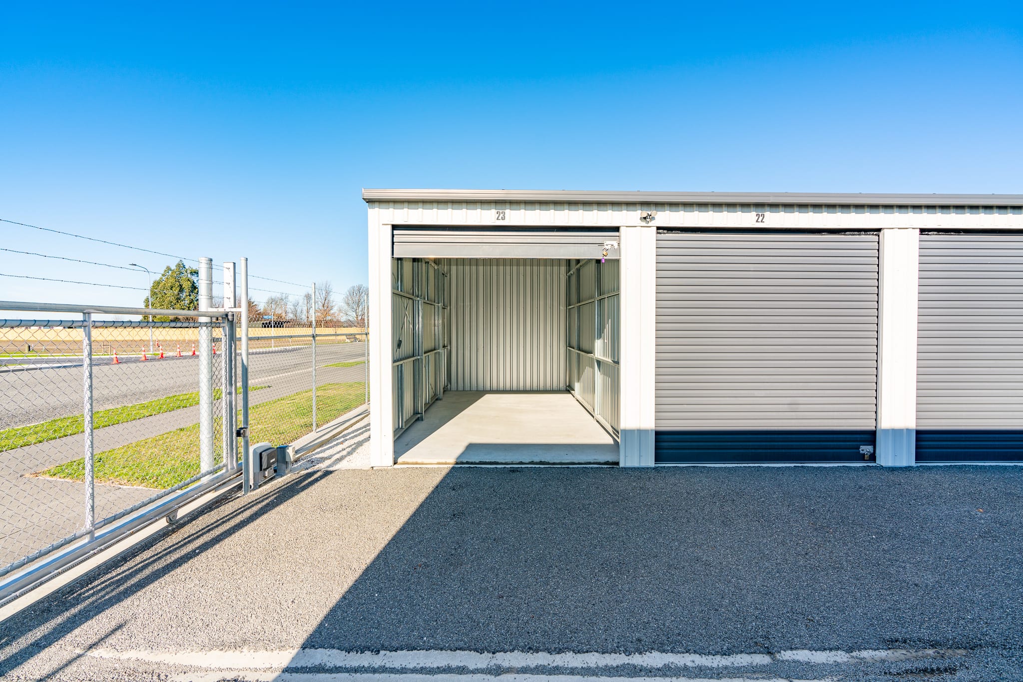 Extra Large Storage Units in Amberley | Ezystore Storage